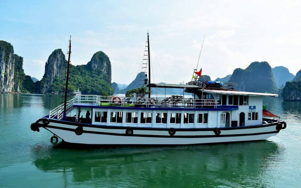 Discover Hanoi - Halong Bay Muslim Tour 1 Day, Top Halal-Friendly Day Tours